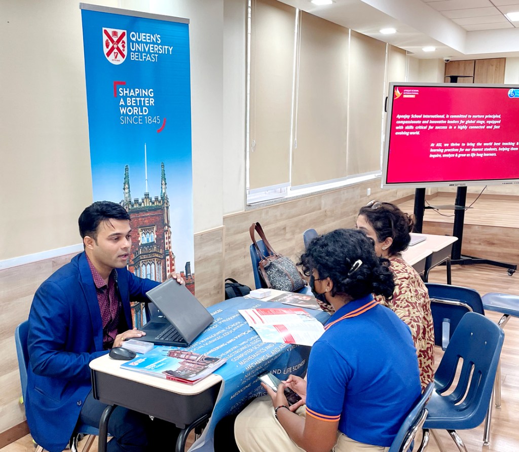 Trinity College, Queens College, Victoria University participate in ...