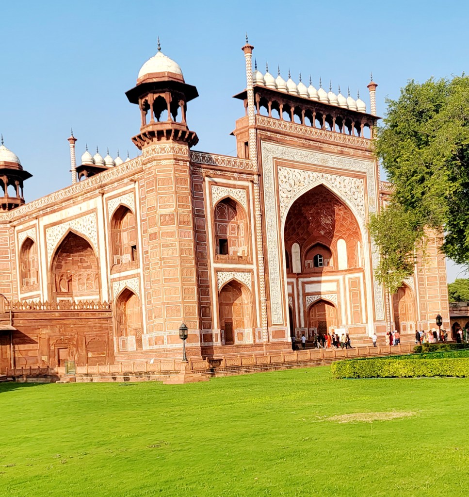 Budding architects learn history of Mughal architecture – Apeejay Newsroom