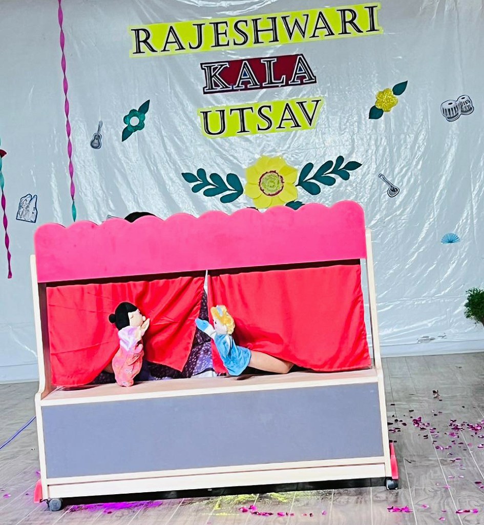 A day to celebrate art and artists! – Apeejay Newsroom